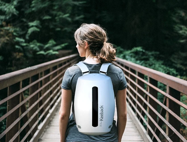 极具未来感的新概念Keeback背包-花瓣网