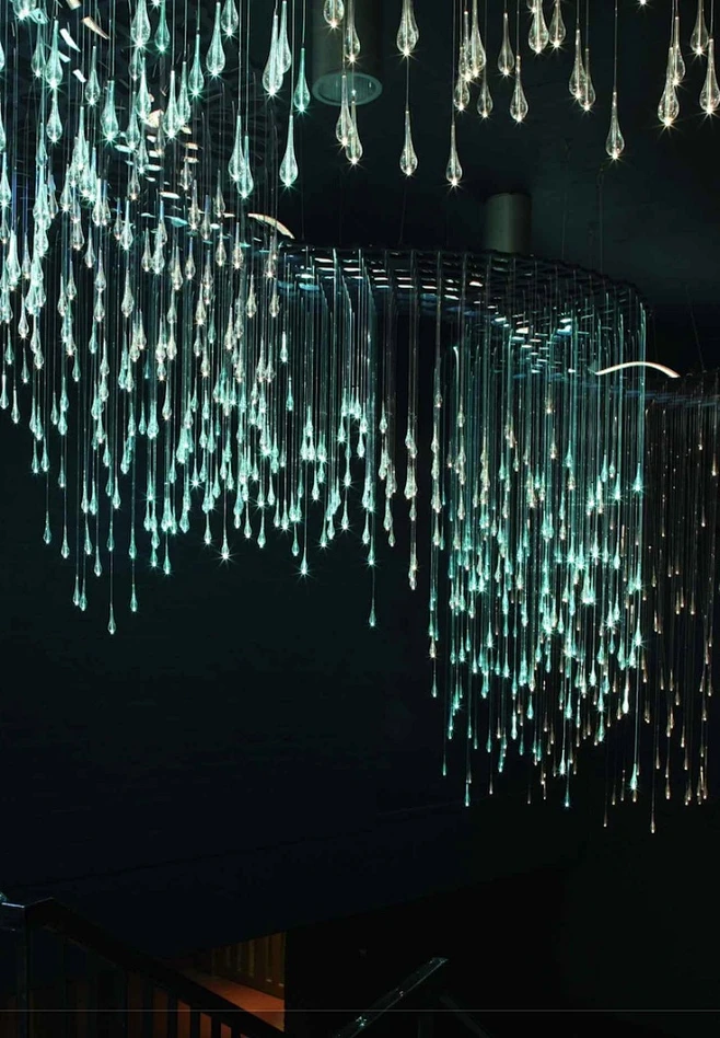 teardrop lights-花瓣网