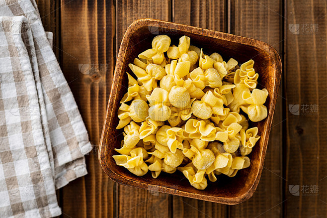 意大利面。Sacchettini面食。