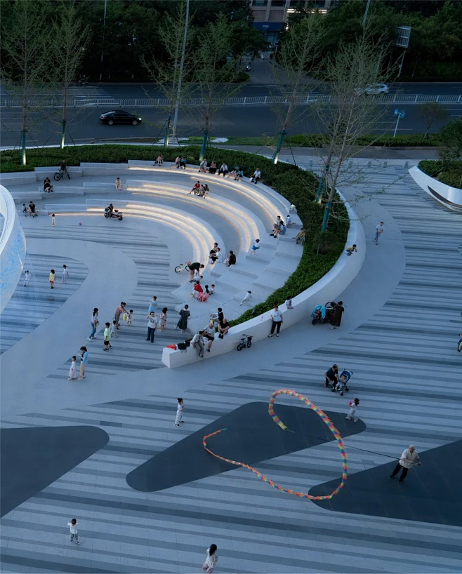 风之广场 - hhlloo : 城市的多维聚合力广场-花瓣网