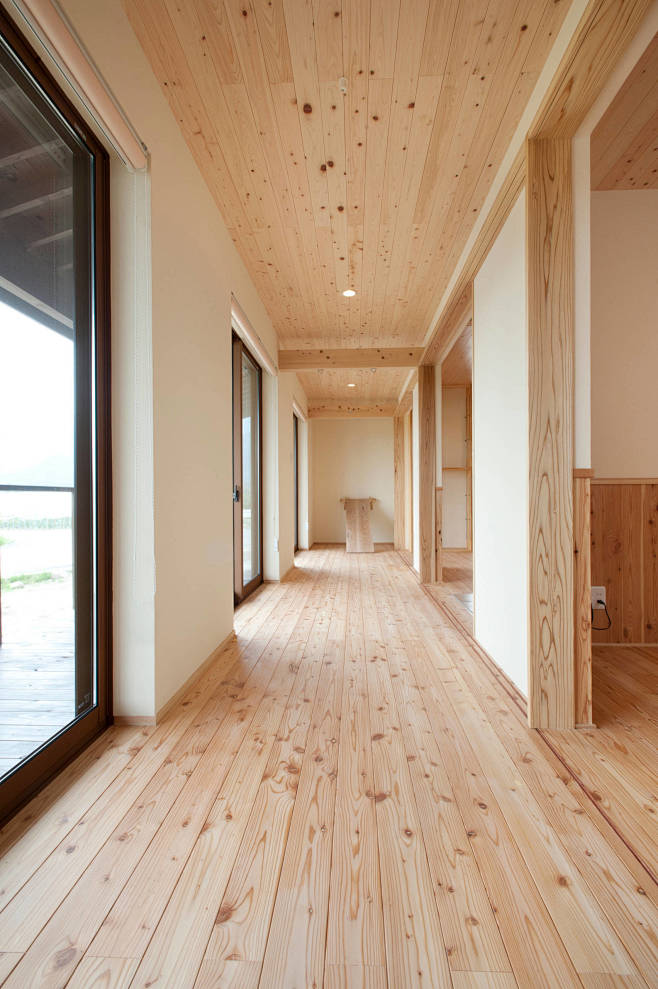 6 (225)