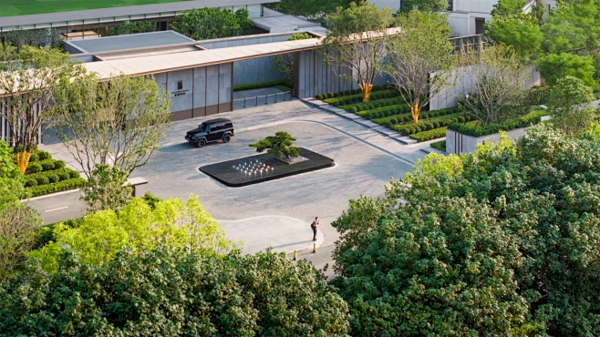 64m大尺寸超奢礼仪门头营造有识别性、开放性的门头界面，通过入口水景和点景造型松提升昭示性及领域感。酒店环岛式落客设计提升到达体验感，诗意东方 ...