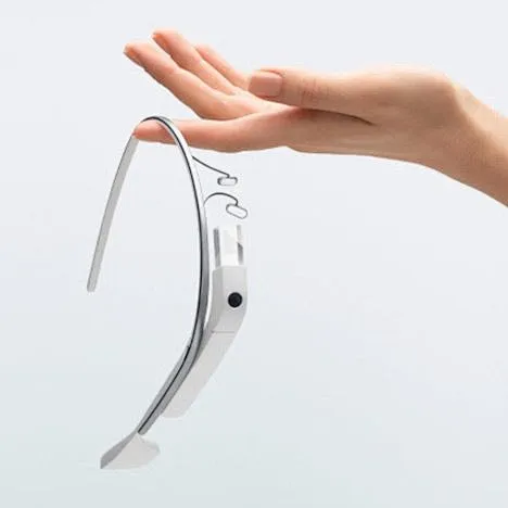 Google unveils video preview of Google Glass wearable headset图片_手势图片素材-花瓣网