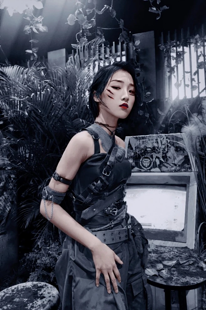 yamy超话#护送Yamy捡空投# 终于等到伤痕妆@火箭少女101_Yamy -花瓣网