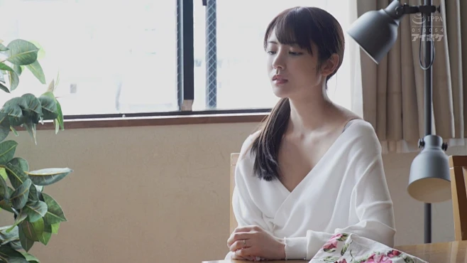 카에데 카렌/Karen Kaede(IPX-641) 사진모음 : 남편에 대한 죄책감을 기억하면서 오늘도 시아버지의 농밀 레이프로 ...