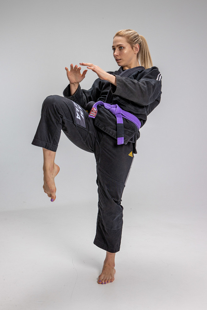 girl fighter action pose-18