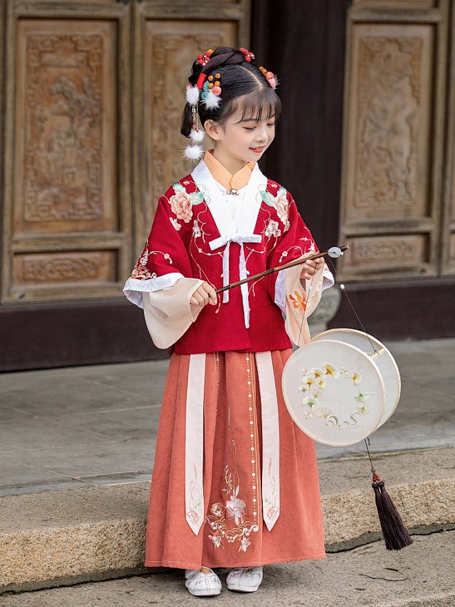 女童汉服秋冬明制