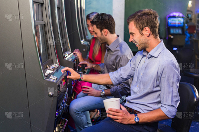 人群,制造机器,友谊,进行中,成年的,青年人,人,男人,机器,图像