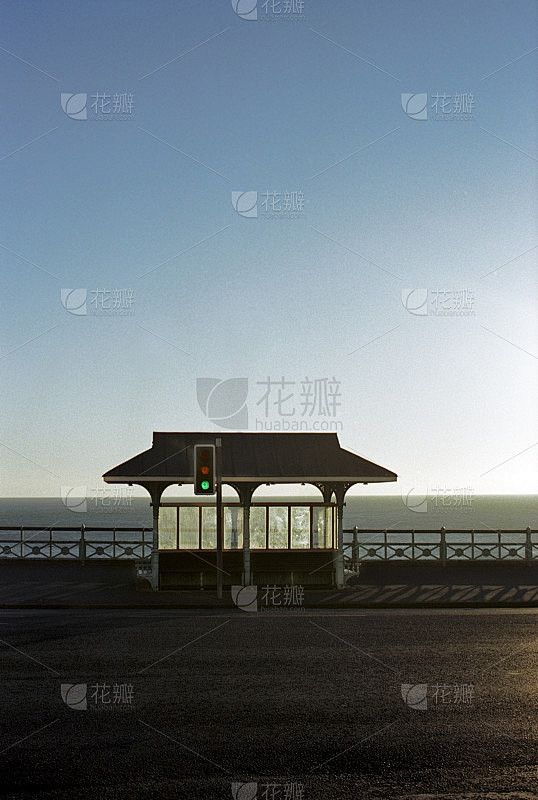 Bust stop, Brighton - clear sky copyspace availabl