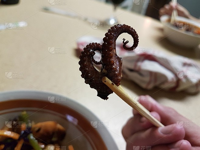 筷子里的章鱼触手