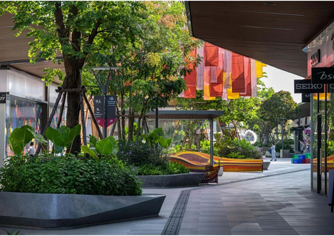 Project name:Siam Premium Outlets BangkokCompany name:Landscape Collaboration.,Ltd. (LCO)Website ...
