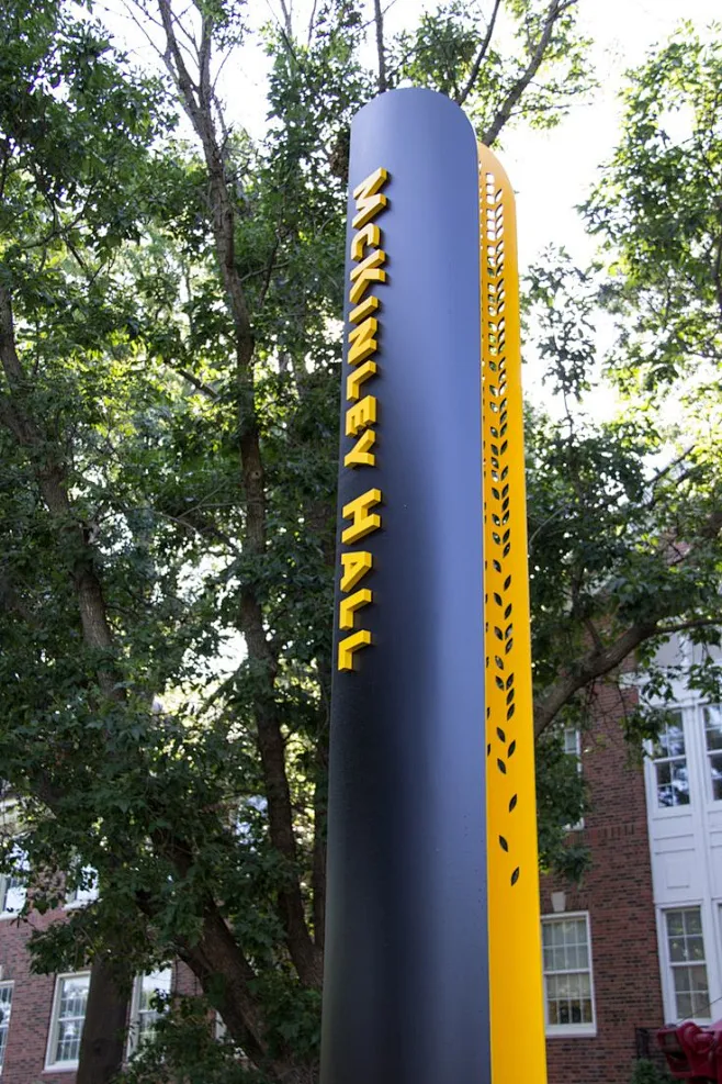 McKinley Hall - AD518.com - 最设计-花瓣网