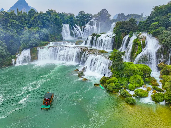 广西大新：德天瀑布冬游热 游客纷至赏景来摄影照片-花瓣网