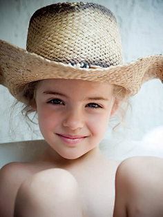 小姑娘-花瓣网|陪你做生活的设计师