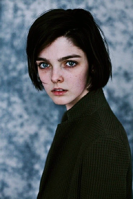 Laura O'Grady，94年的爱尔兰模特，喜欢她一双绿色的眼眸通透又澄澈-花瓣网