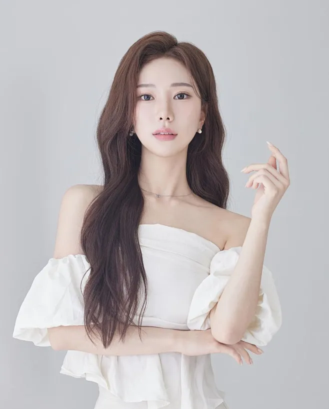 Photo shared by 소프유스튜디오 프로필사진 연주자프로필 배우프로필 on March 04, 2023 tagging @y.darmy, @heojisu_o ...