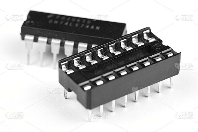 Integrated circuit socket