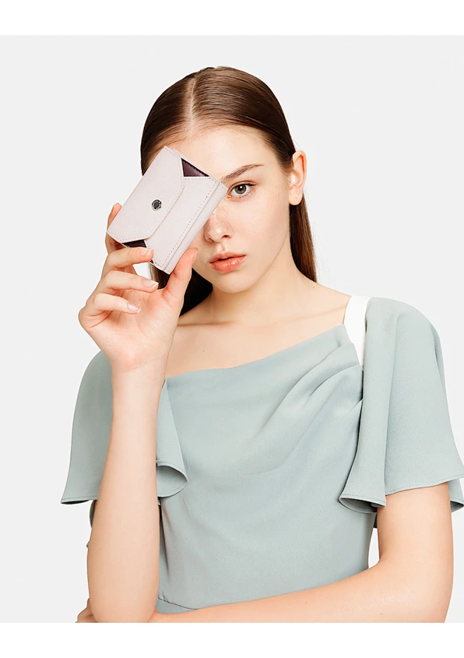 CHARLES＆KEITH 短款钱包 CK6-10840132 拼接色装饰翻盖迷你钱包-tmall.com天猫-花瓣网