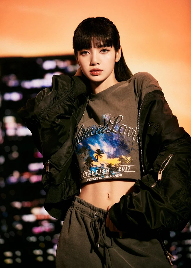 Lisa-花瓣网