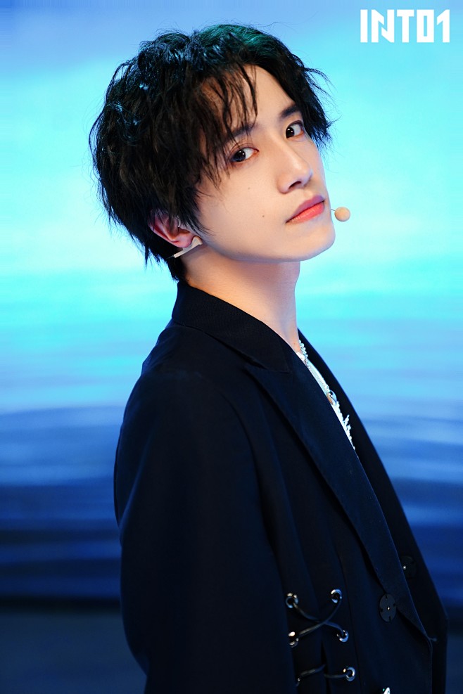 首唱会 into1伯远 锡纸烫