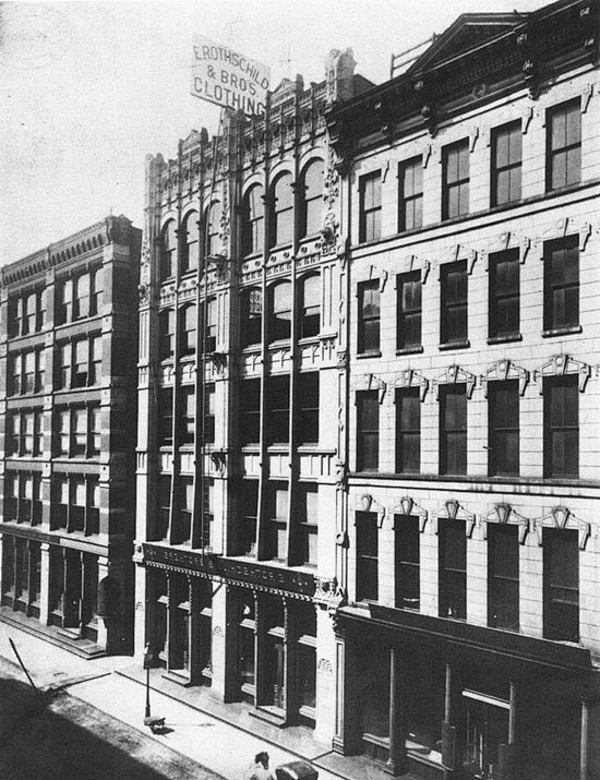 罗特斯切尔德商场大楼 芝加哥学派包括了众多的建筑师，他们建筑设计的共同特点： 是注重内部功能，强调结构的逻辑表现，立面简洁、明确，并采用了整齐 ...