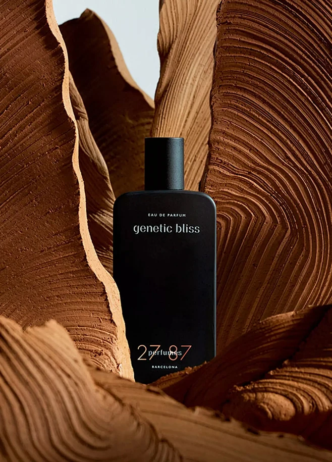 new-skin-27-87-fragrance-perfume-packaging-graphic-design-print-stationery-art-direction ...