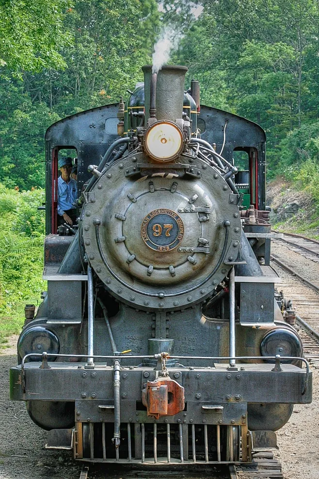 Steam Train by Patrick Cook on 500px-花瓣网
