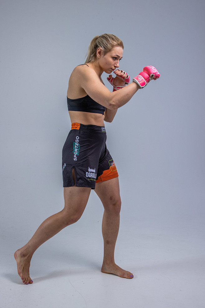 girl fighter action pose-722