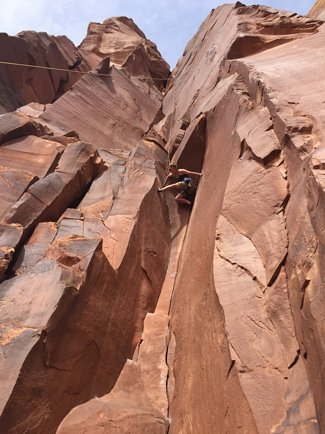 climb1-e1458492098668.jpg (2448×3264)-花瓣网