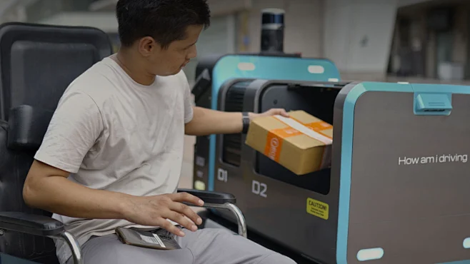 Ottonomy Ottobot delivery robots have automated dispense mechanisms to ...