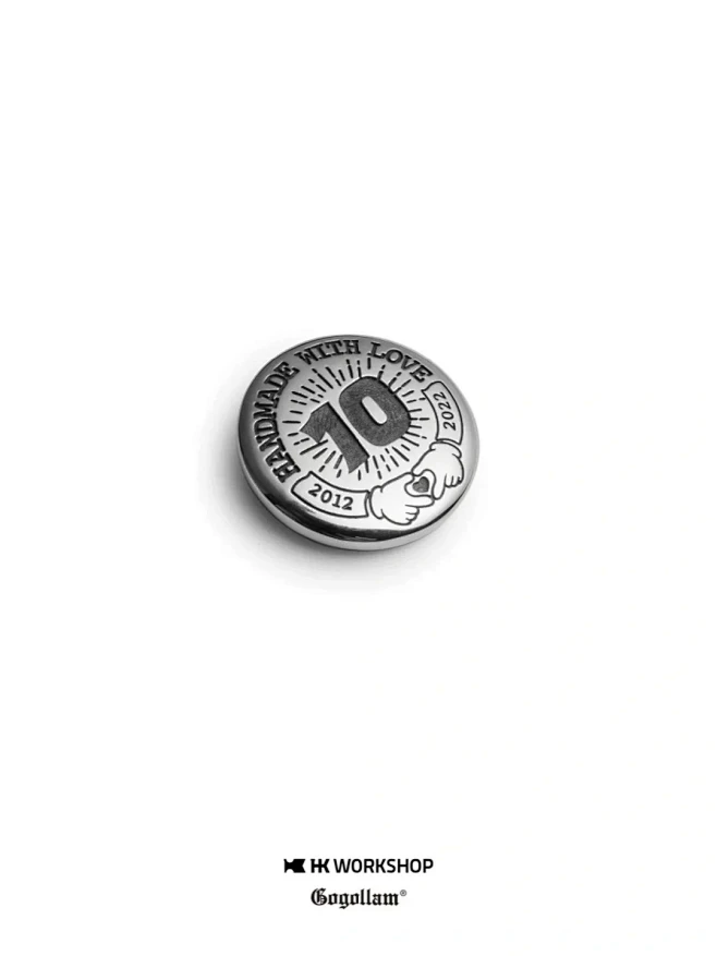 十周年 _ 我们做了一个限定银pin徽章_1_HK WORKSHOP_来自小红书网页版-花瓣网