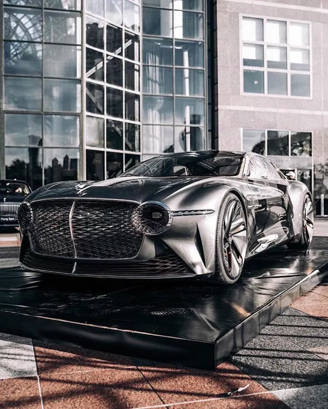 宾利EXP100 GT Concept（zuumy）_图片新闻_东方头条图片_L图片素材-花瓣网