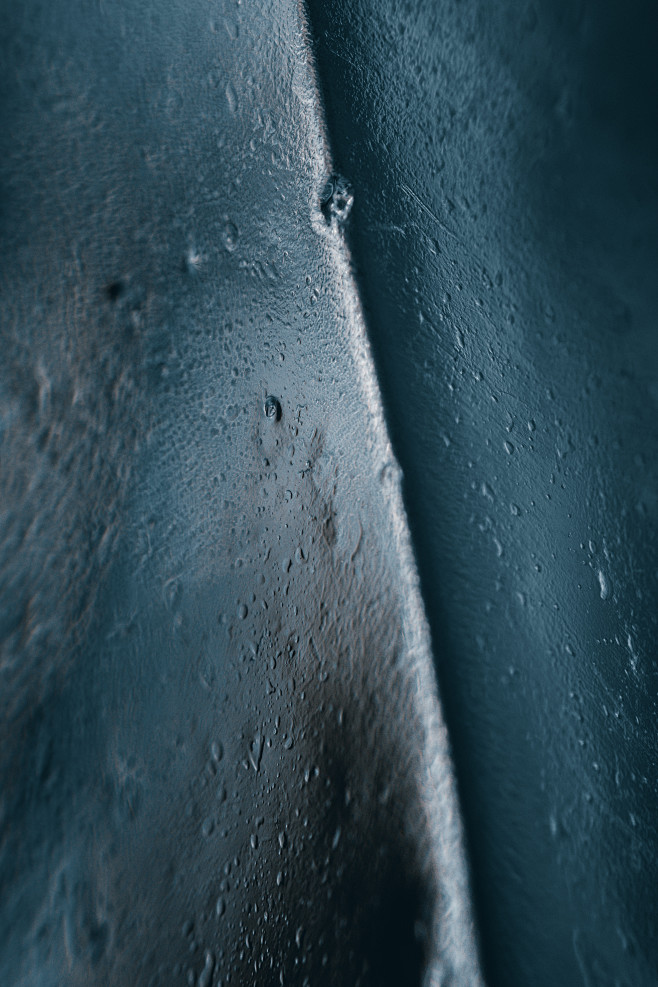 K L A K I on Behance