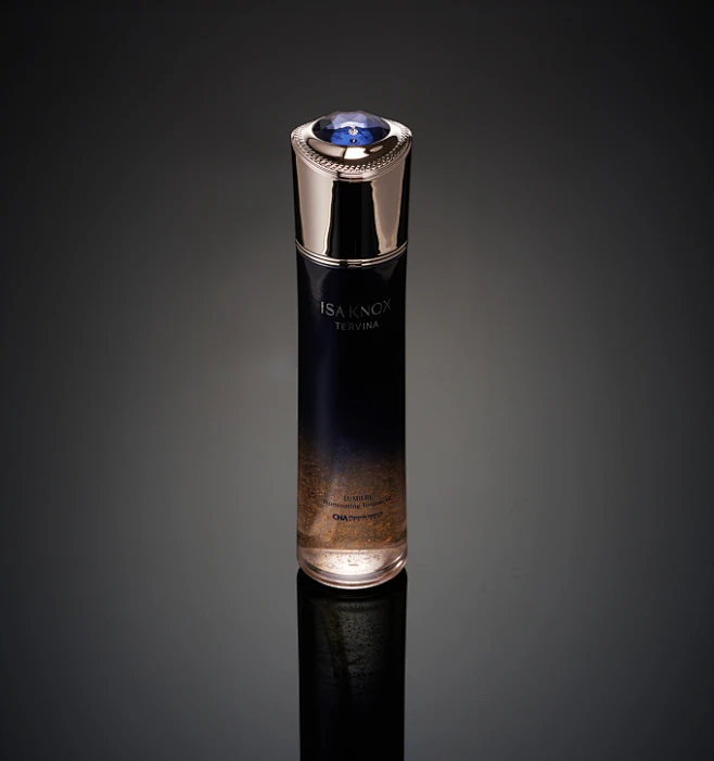 ISA KNOX Tervina, Blue Diamond Edition - foundfounded : ISA KNOX ...
