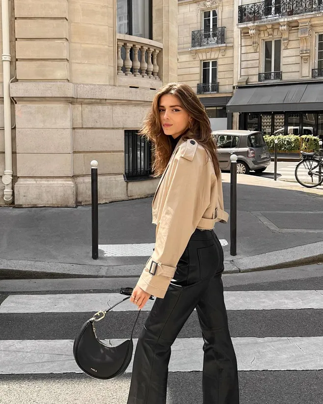 Photo by Héloïse Guillet on May 21, 2023.-花瓣网