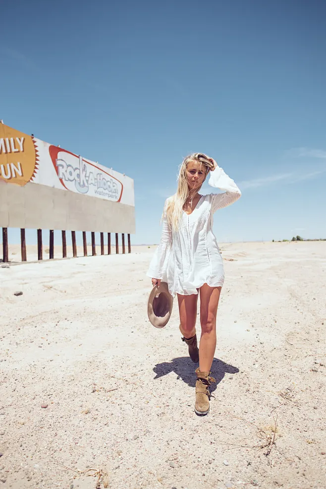 janni-deler-desert-waterparkDSC_5244-花瓣网