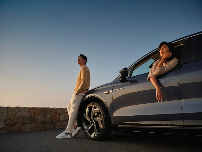 Behance 上的 RISING AUTO R7-花瓣网