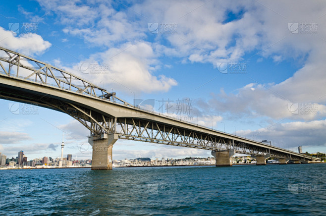 waitemata harbour,桥,奥克兰海港大桥,天空塔,奥克兰,水平画幅,夜晚,无人,蓝色,城市天际线