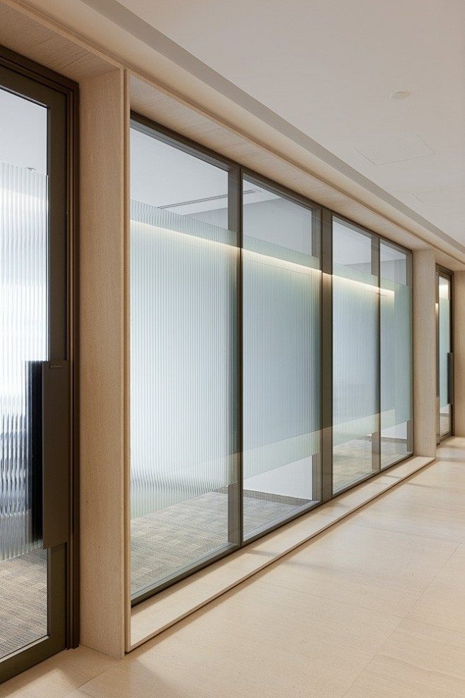 Bic Banco Headquarters - Picture gallery : View full picture gallery of ...