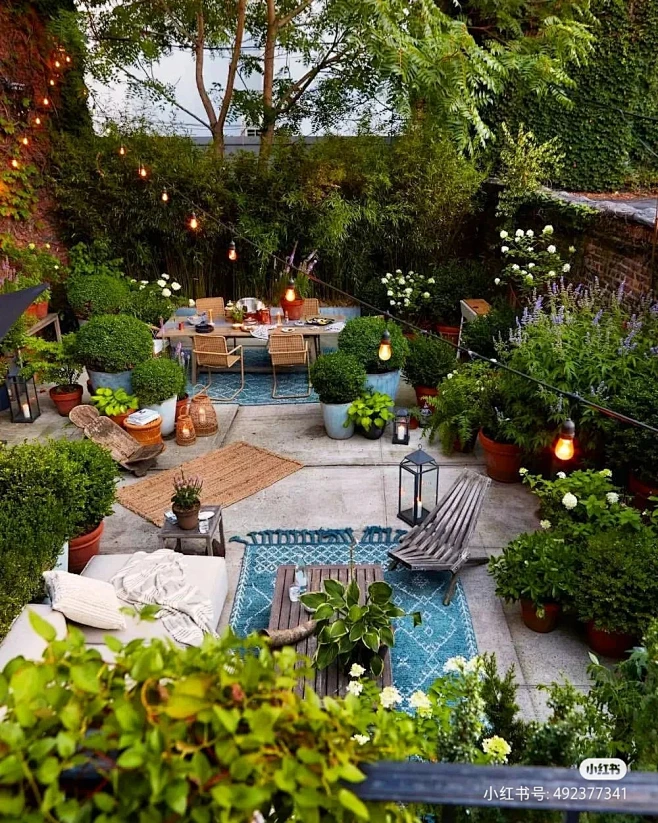 XHS_165221448579701023s016jdhgdgl163011a9ba90lfj8um-花瓣网