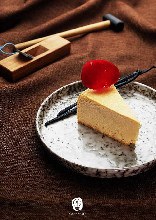 法式甜点——榴莲芝士DURIAN CHEESE#甜点##法式##美食# -Goon Studio 重芝士单纯而质地偏硬，口感饱满且满带奶酪酸香 ...