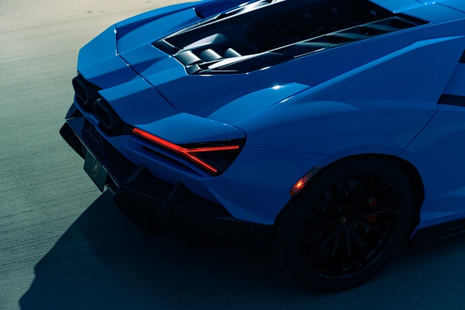 automotive car Vehicle Advertising supercar hybrid lamborghini Flash-花瓣网