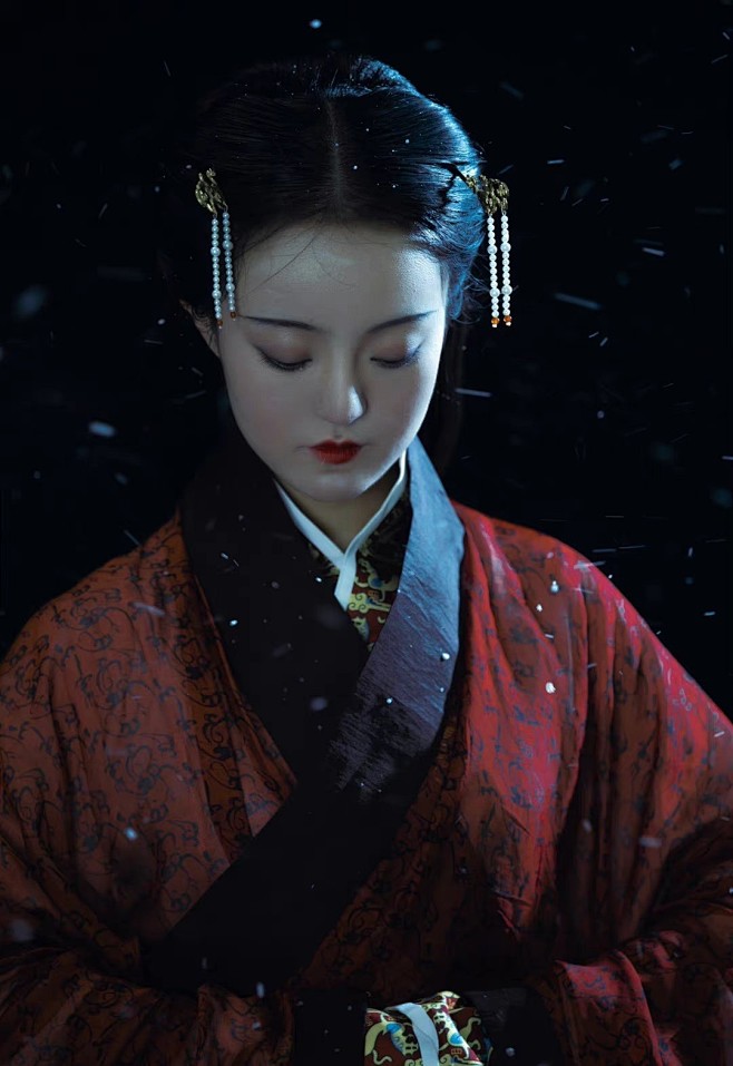 西汉时期的装束造型1