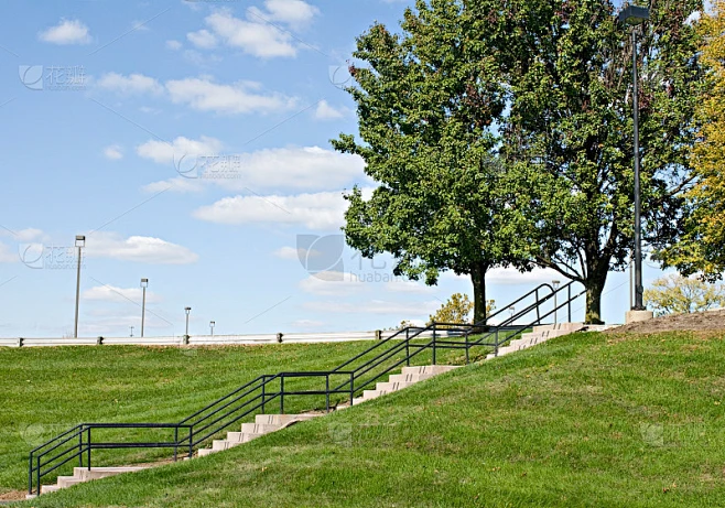 步骤在山坡上素材-花瓣网