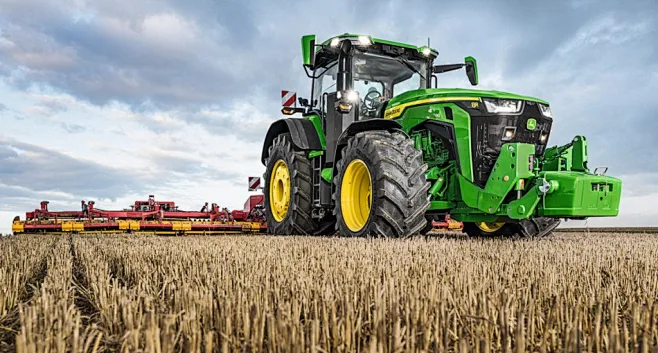 New high-powered John Deere tractors get 2 tracks, 4 wheels or 4 tracks ...