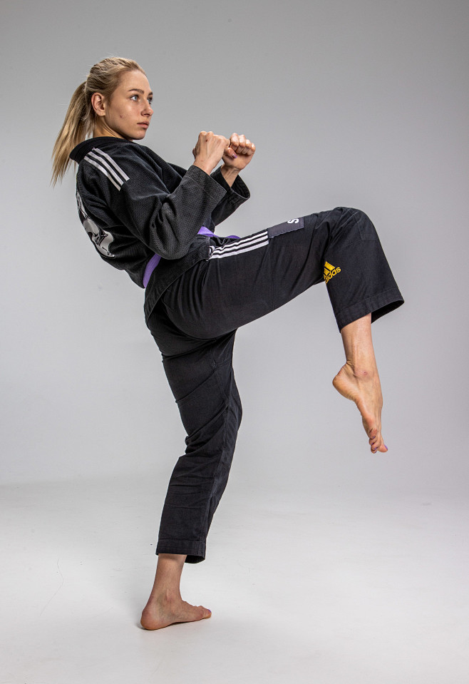 girl fighter action pose-48