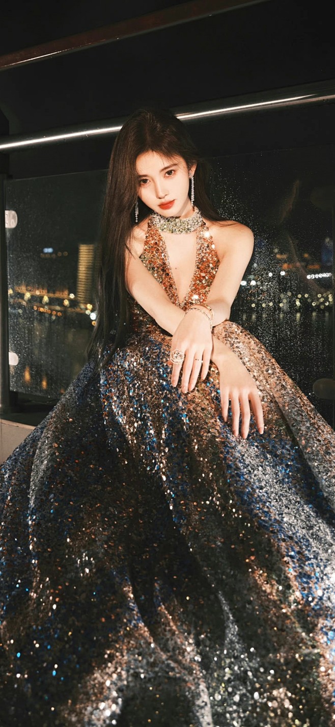 鞠婧祎 采集@别致的七