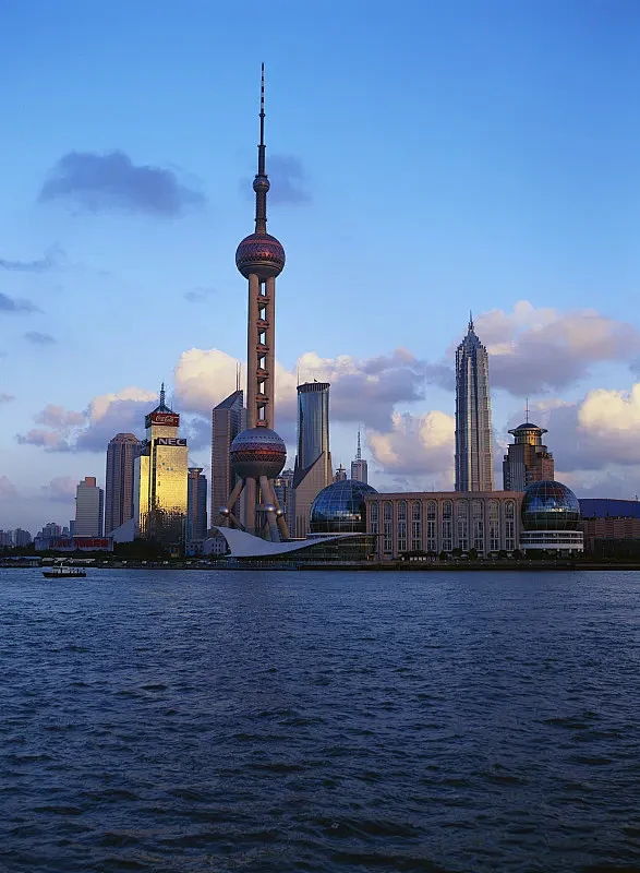 黄浦江和陆家嘴天际线图片下载-花瓣网