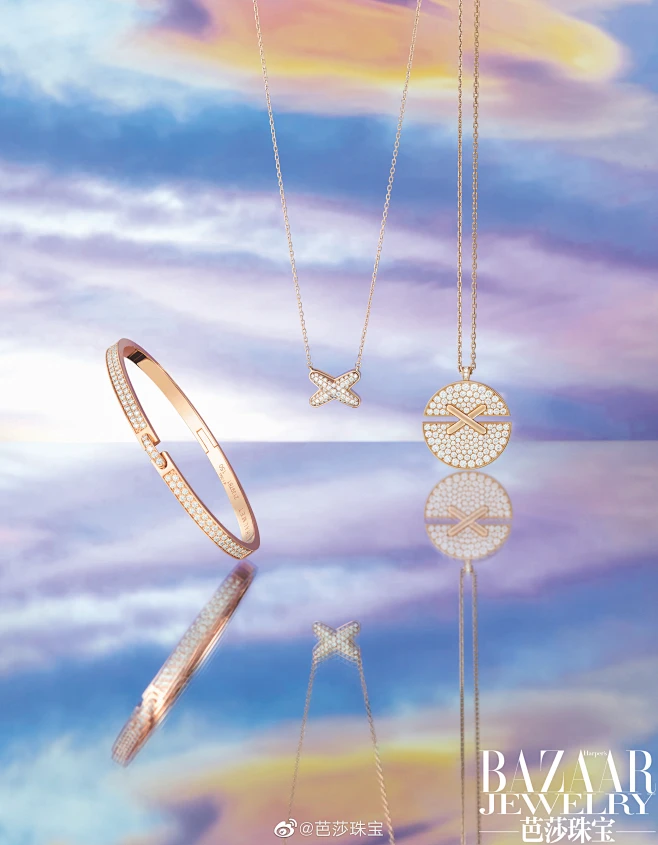 斑斓的天空映出七彩的倒影，折射出耀眼的光芒。 3-花瓣网