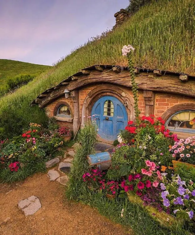 Cute Hobbiton 霍比特人的小屋 ins:shaun_jeffers-花瓣网
